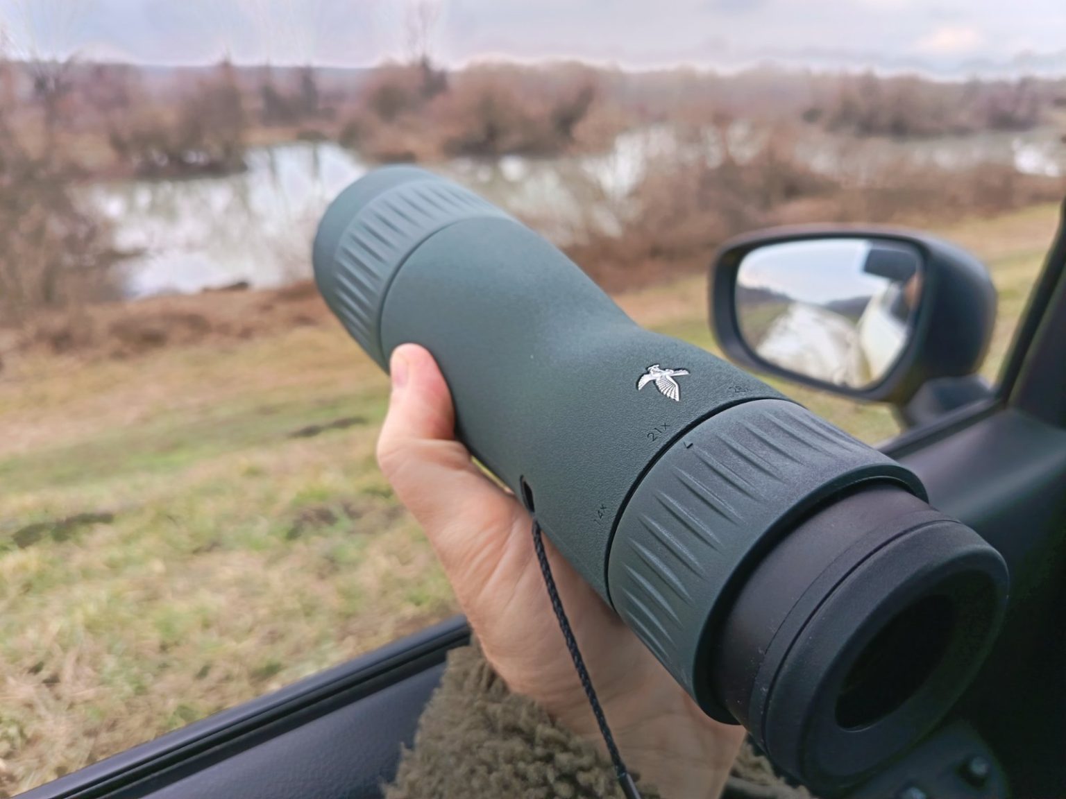The Image Stabilising Swarovski ST Balance 14-35×50 Spotting Scope ...