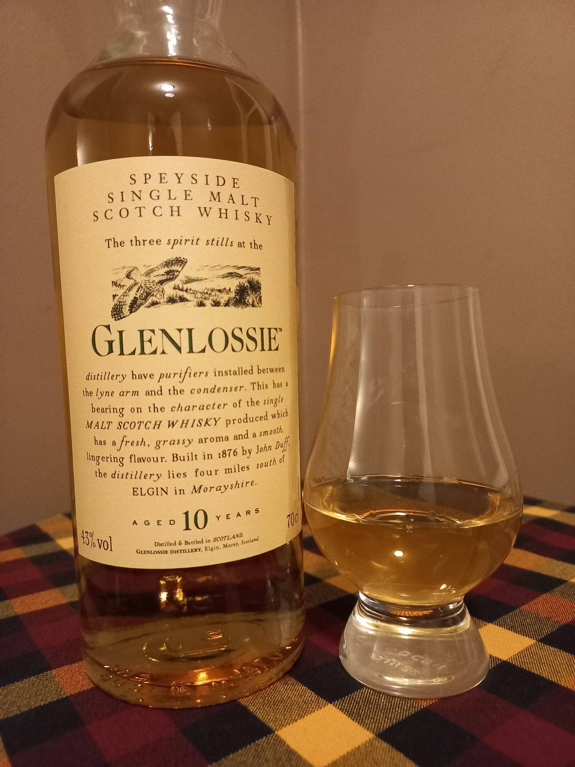 Glenlossie Distillery: 10-Year-Old Speyside Single Malt Whisky - 10,000 ...